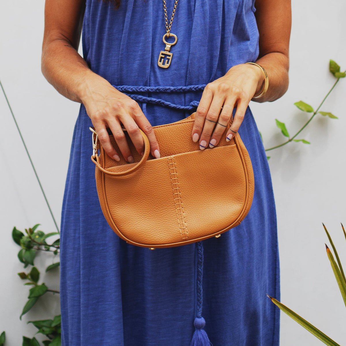 Willa Handbag in Tan Leather by ExVoto – Ex Voto Vintage